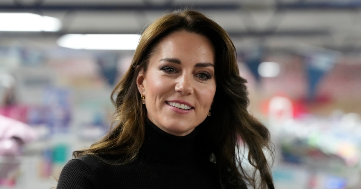 Britain’s Princess Kate Apologizes for ‘Confusion’ over Official Photo