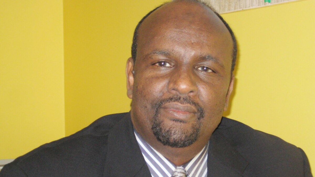 Caweyska: Abwaan Lucture# Q-1aad