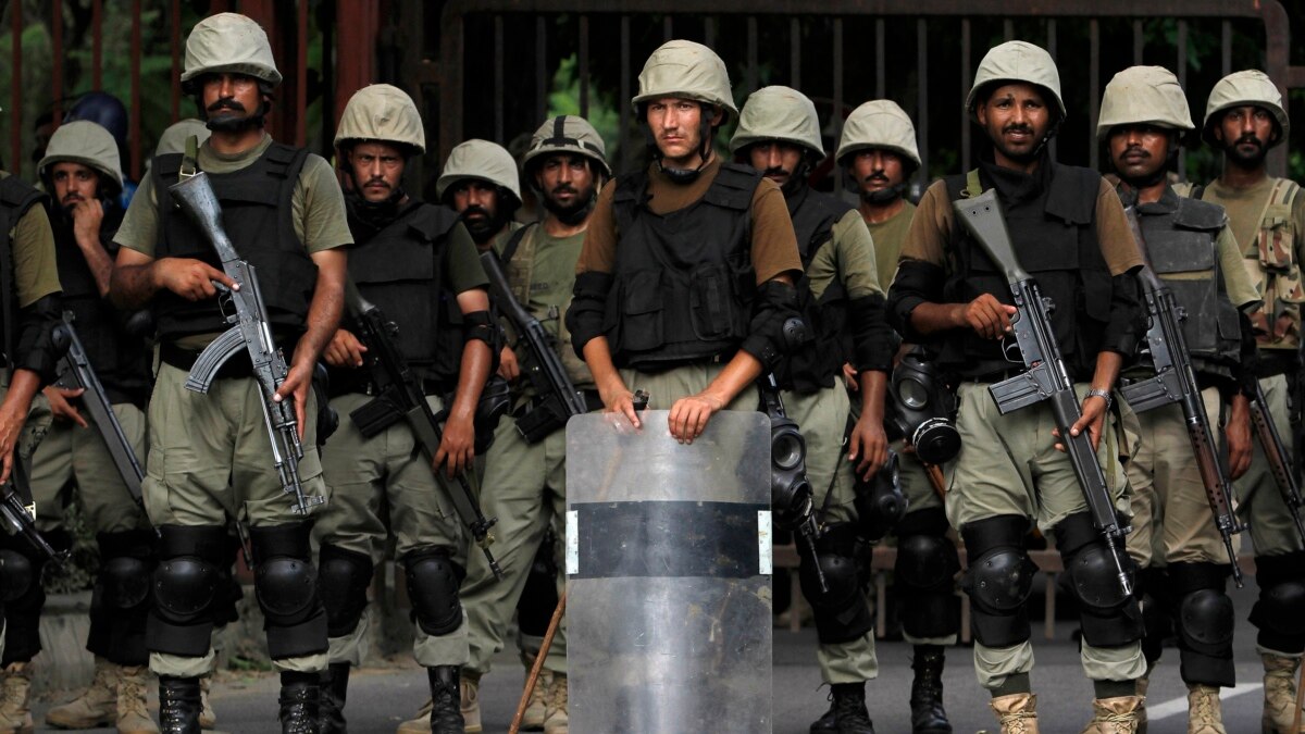 Pakistan: Army Not Backing Anti-Government Demos