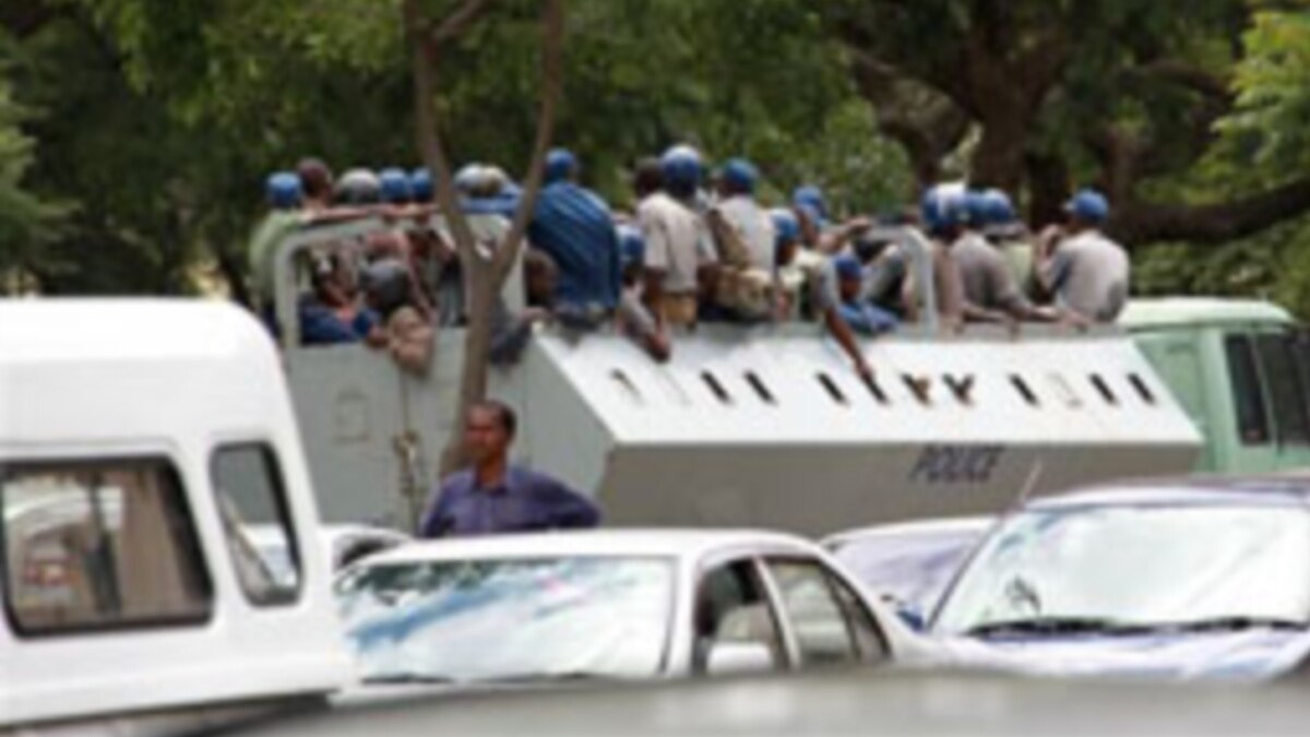 Zimbabwe Police Arrest 100 Motorists, Impound 200 Vehicles in Road ...