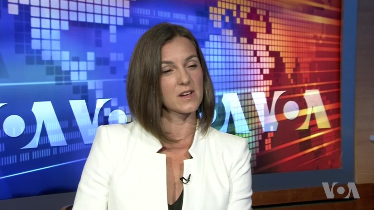 Cora Neumann on African First Ladies and Authority vs. Power