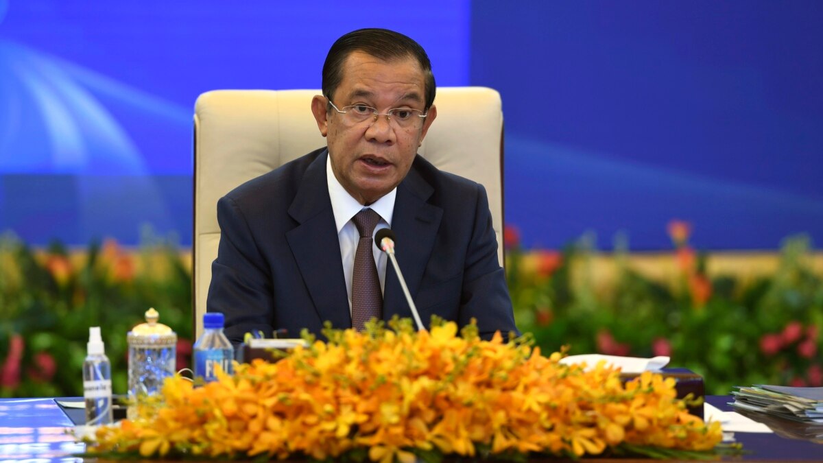 Cambodian Leader Hun Sen Backs Eldest Son to Succeed Him