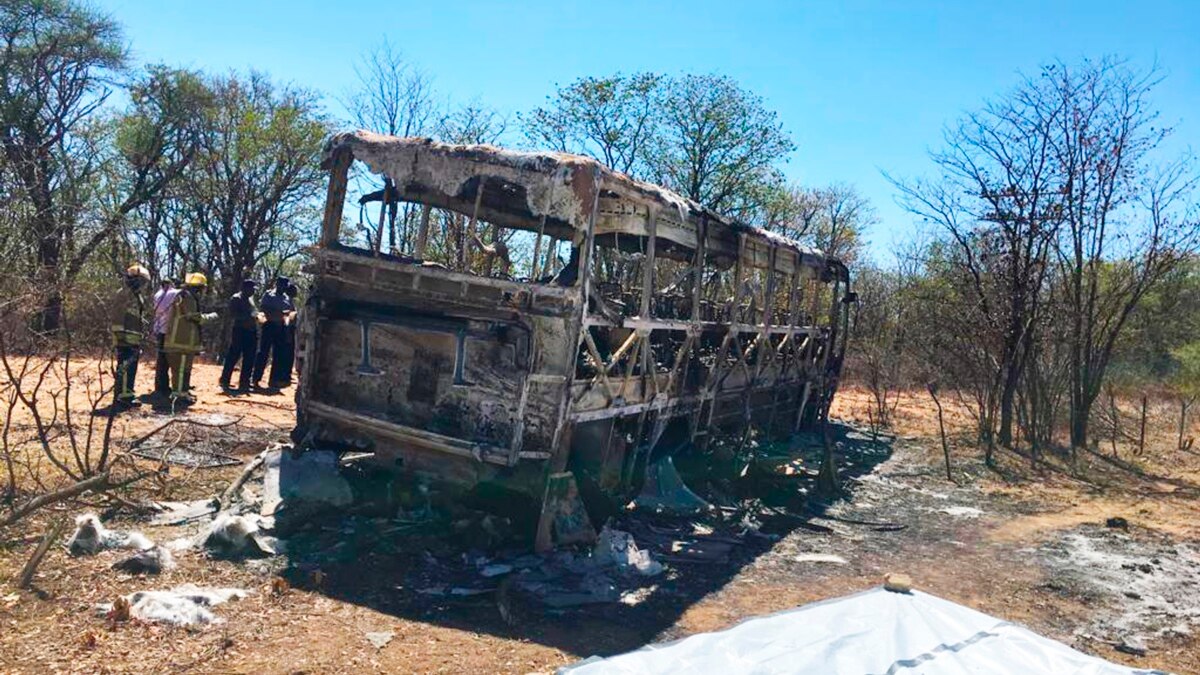 Zimbabwe Bus Catches Fire, Kills at Least 40