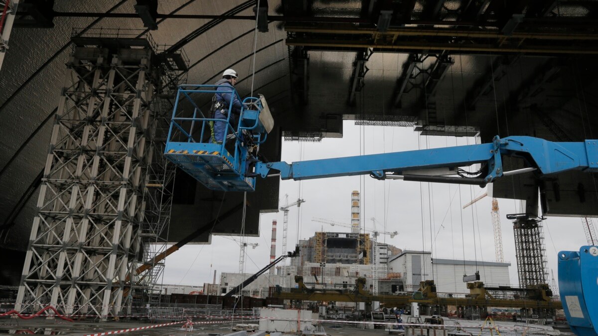 Giant Arch to Block Chernobyl Radiation for Next 100 Years