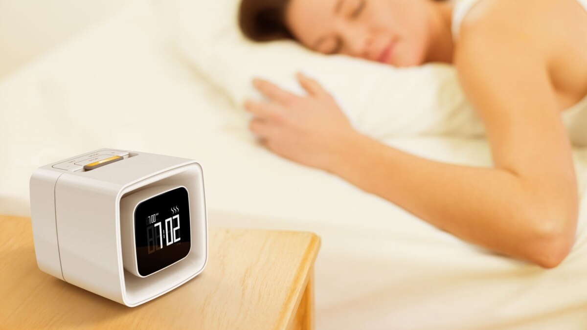 ชายฝรั่งเศสคิดค้นนาฬิกาปลุกด้วยกลิ่นกาแฟ Sensorwake เริ่มวางจำหน่ายปีนี้