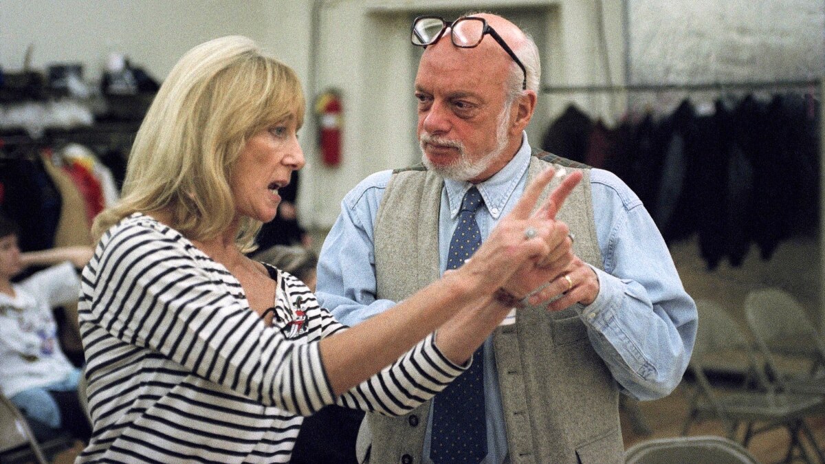 Muere director de Broadway Harold 'Hal' Prince