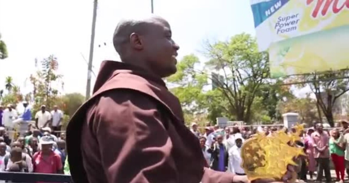 Mwalimu Peter Tabich aendelea kupongezwa