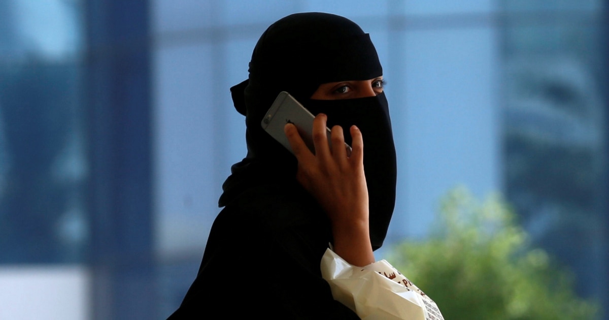Google, Apple Face Calls to Pull Saudi App Allowing Men to Monitor Wives