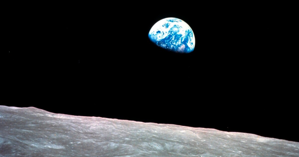 Scientists: Evidence of Crash with Another Planet under Earth's Surface