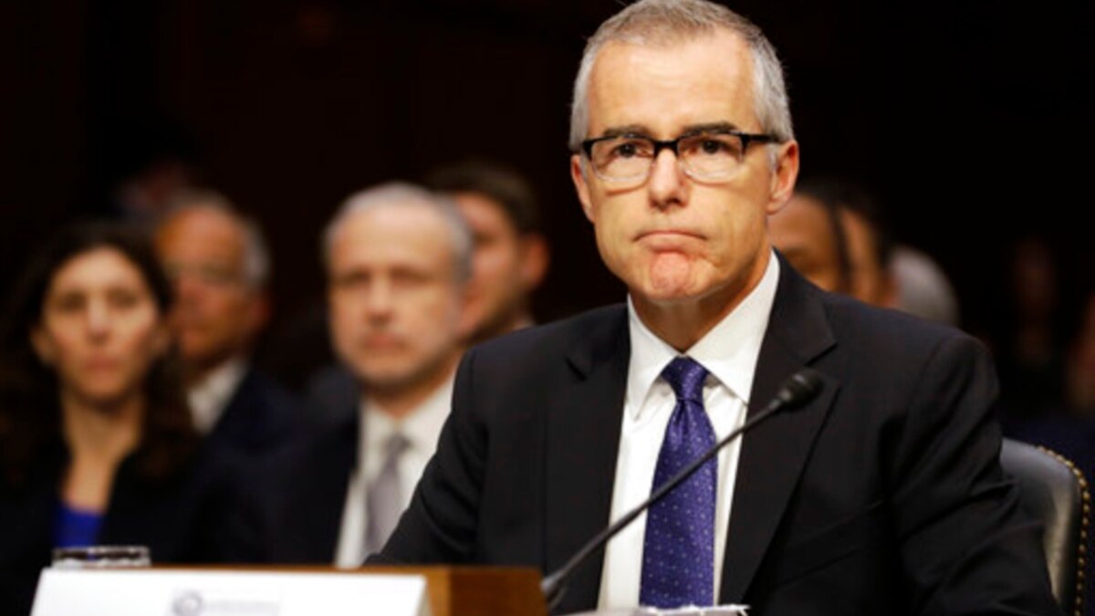 Director del FBI en funciones contradice a la Casa Blanca