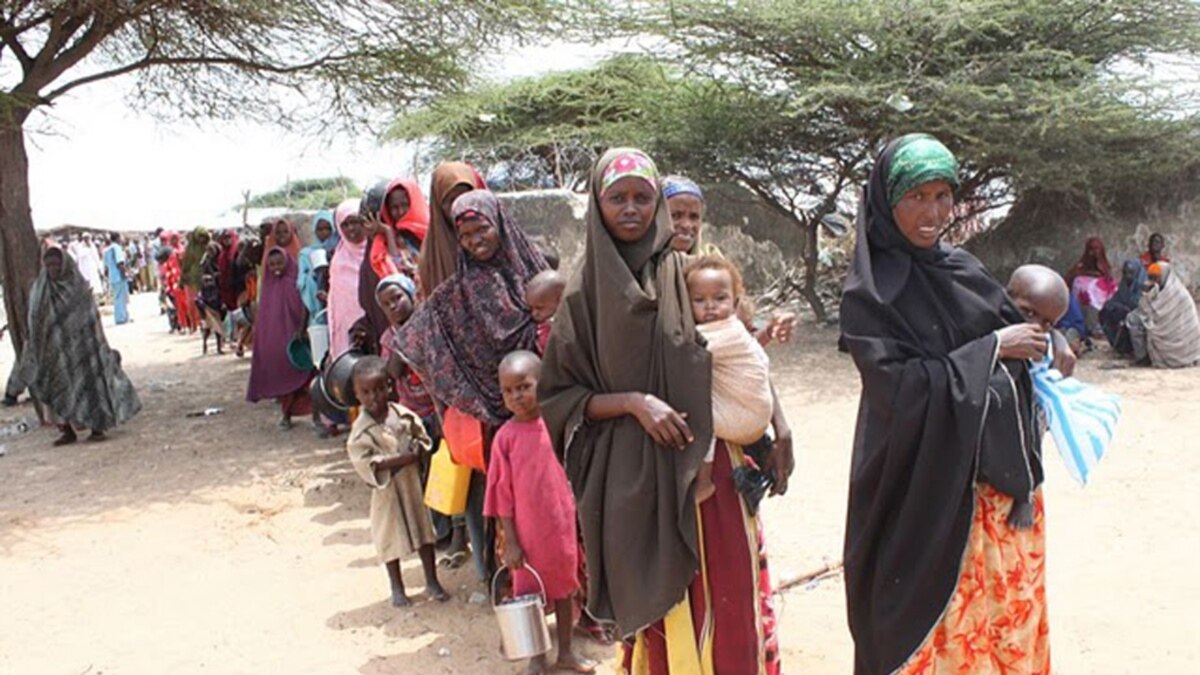 On the Ground - Human Misery in Mogadishu