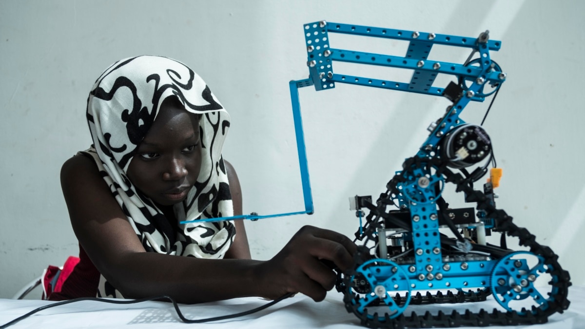 Robotics Contest for Youth Promotes Innovation in Africa