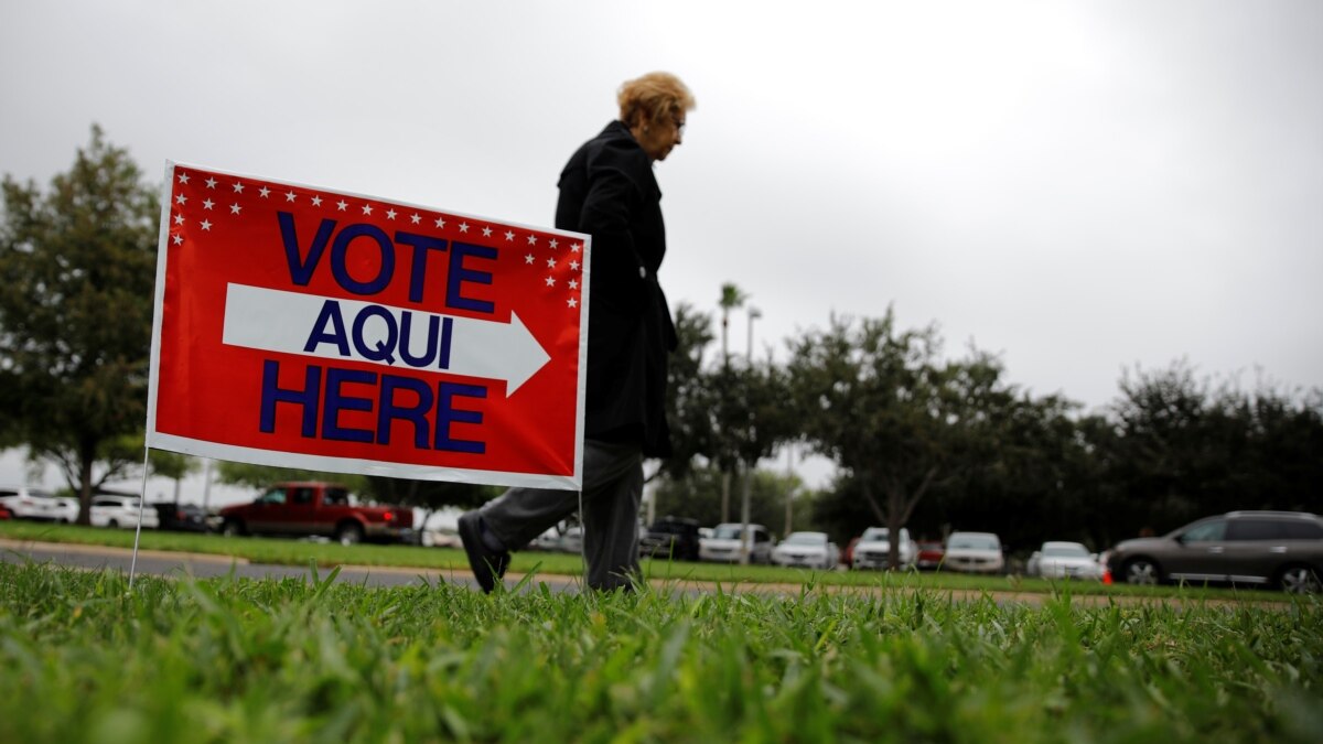Americans Prepare to Render Midterm Verdict on Trump