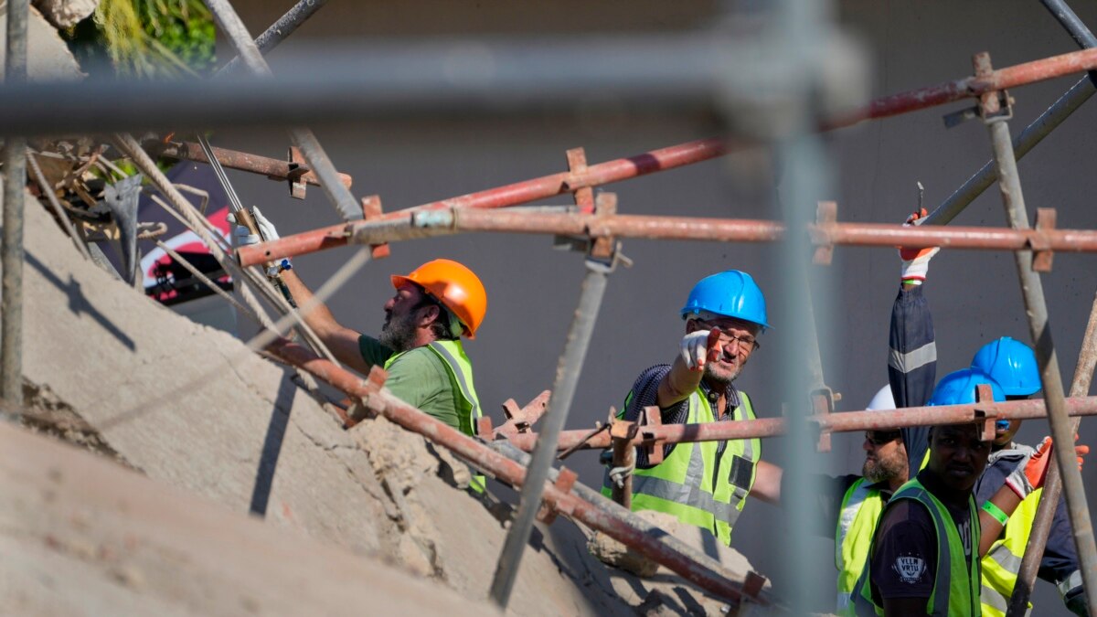 Dozens still missing after South Africa building collapse, 7 confirmed dead