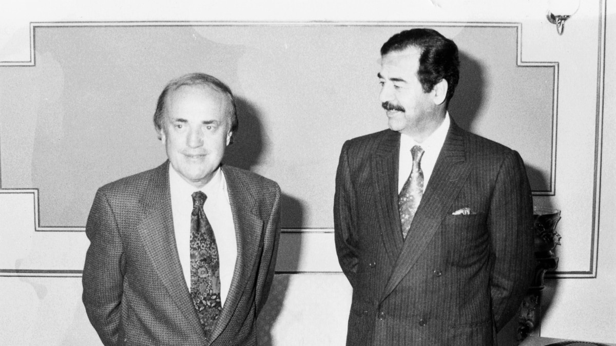 Peter Arnett, chiến tranh Vùng Vịnh và cuộc phỏng vấn lịch sử với ...