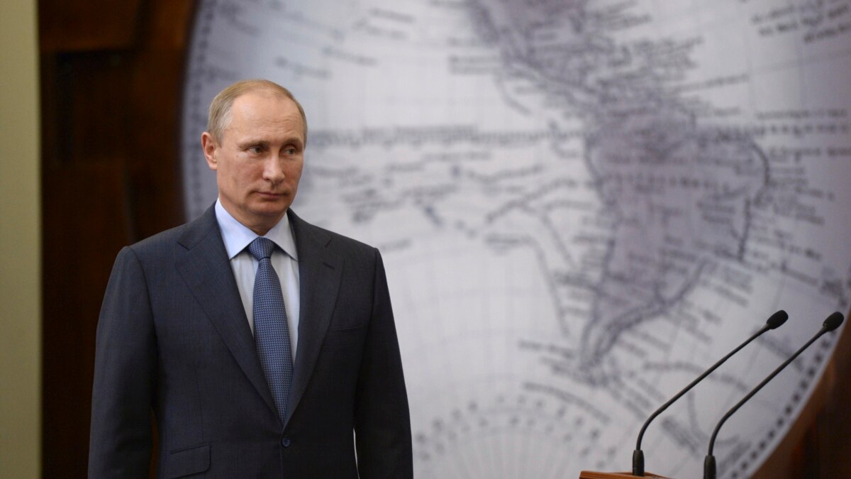 Left Out of G7, Putin Wishes World Leaders 'Bon Appetit'