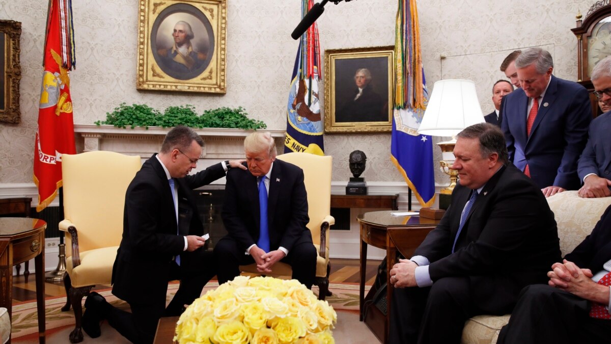 Beyaz Saray'da Rahip Brunson ve Ailesine Sıcak Karşılama