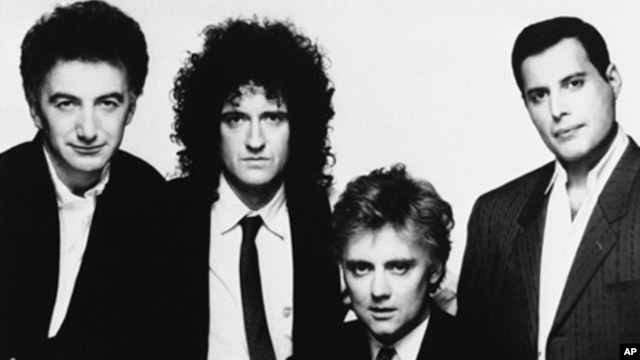 Queen Celebrates 40th Anniversary; Aguilera to Appear on 'The Voice'