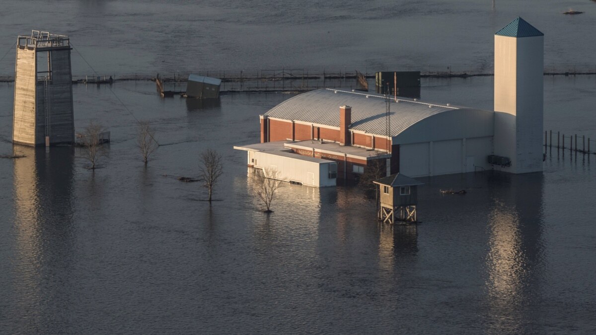 Three Dead, One Missing in Devastating Floods Across US Midwest