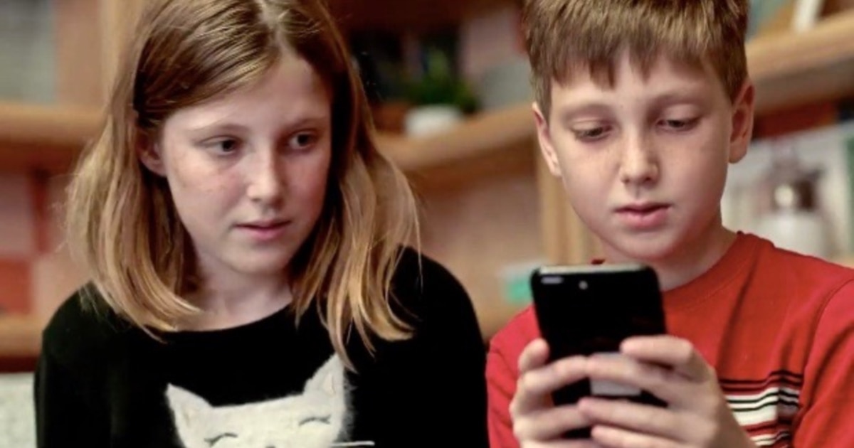 Facebook Opens to Children Under 13 for Messaging
