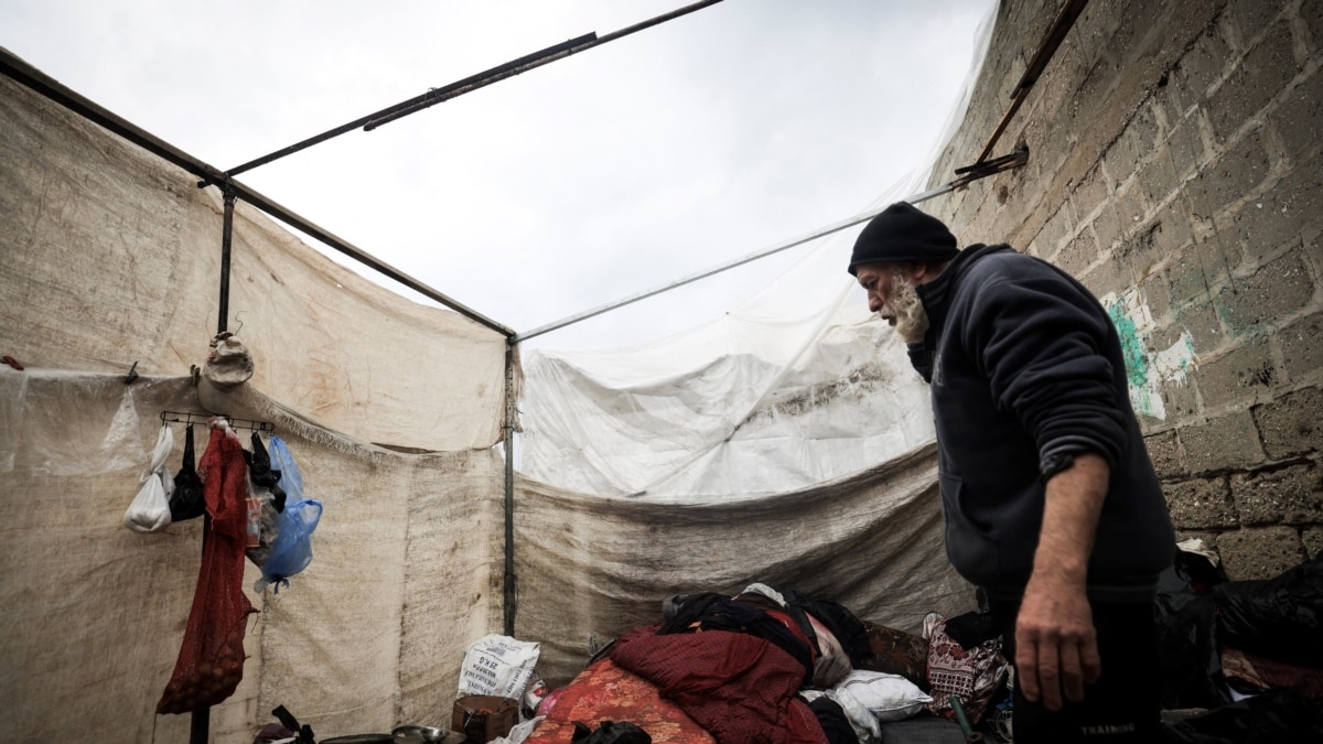 Tent Cities Provide Temporary Shelter for Displaced in Gaza