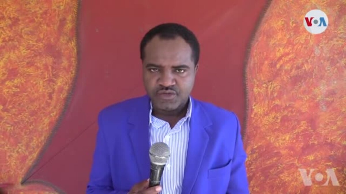 Prezidan Jovenel Moise Vizite Ofis Nasyonal idantifikasyon pou l chache ... Prezidan Jovenel Moise Vizite Ofis Nasyonal idantifikasyon pou l chache ...