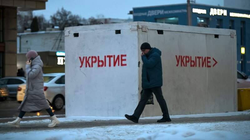 Розвідка Британії повідомила про ймовірні причини падіння російських боєприпасів на території РФ ...