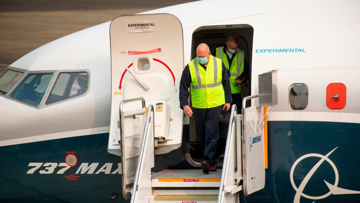 FAA Chief Pilots Test Flight of Boeing 737 Max