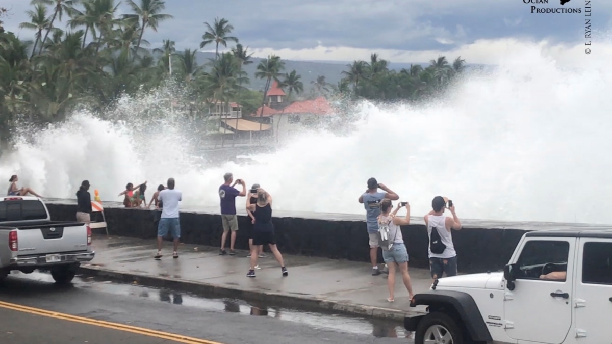 Once-Powerful Hawaii Hurricane Now a Tropical Storm