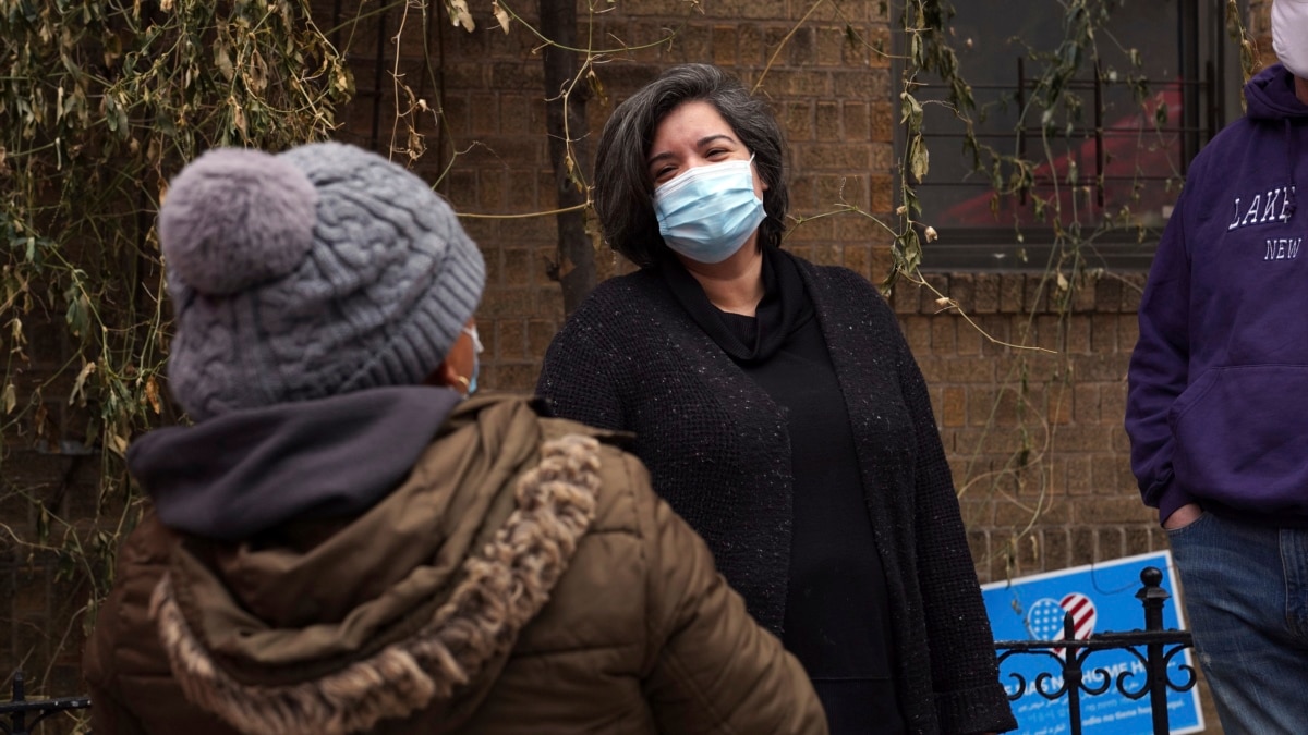 Jobless Woman Helps Feed Thousands in New York