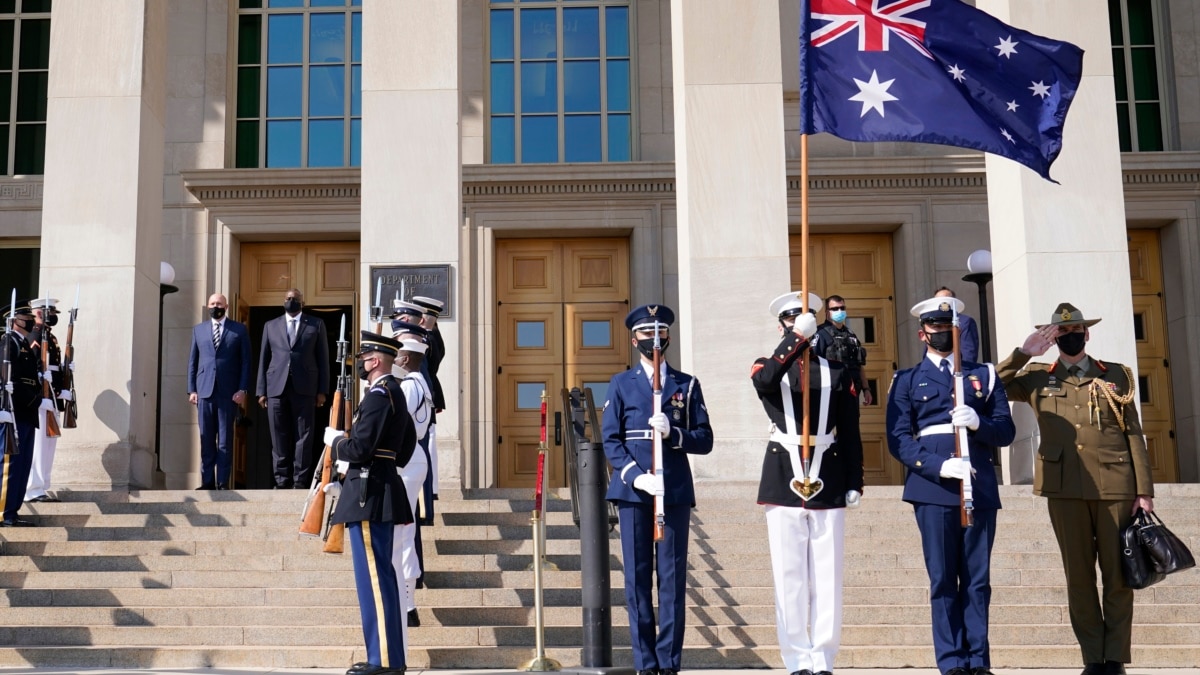 Australia Signs New Defense Accord with US and Britain