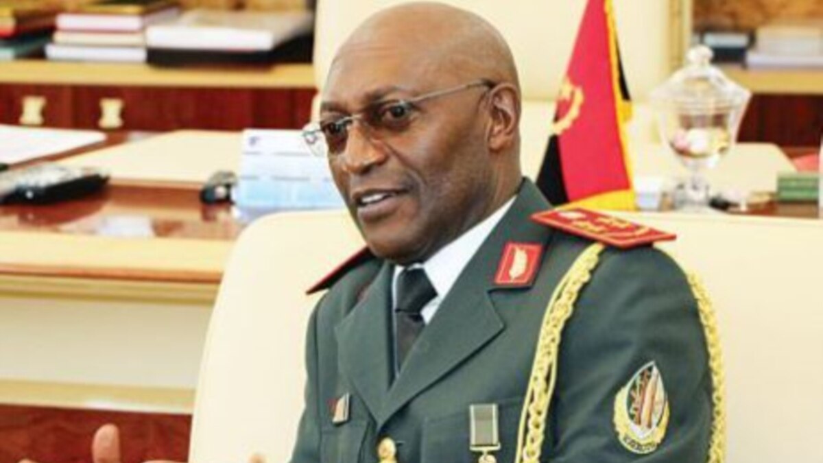 Abandon des poursuites visant l'ancien chef de l'armée en Angola