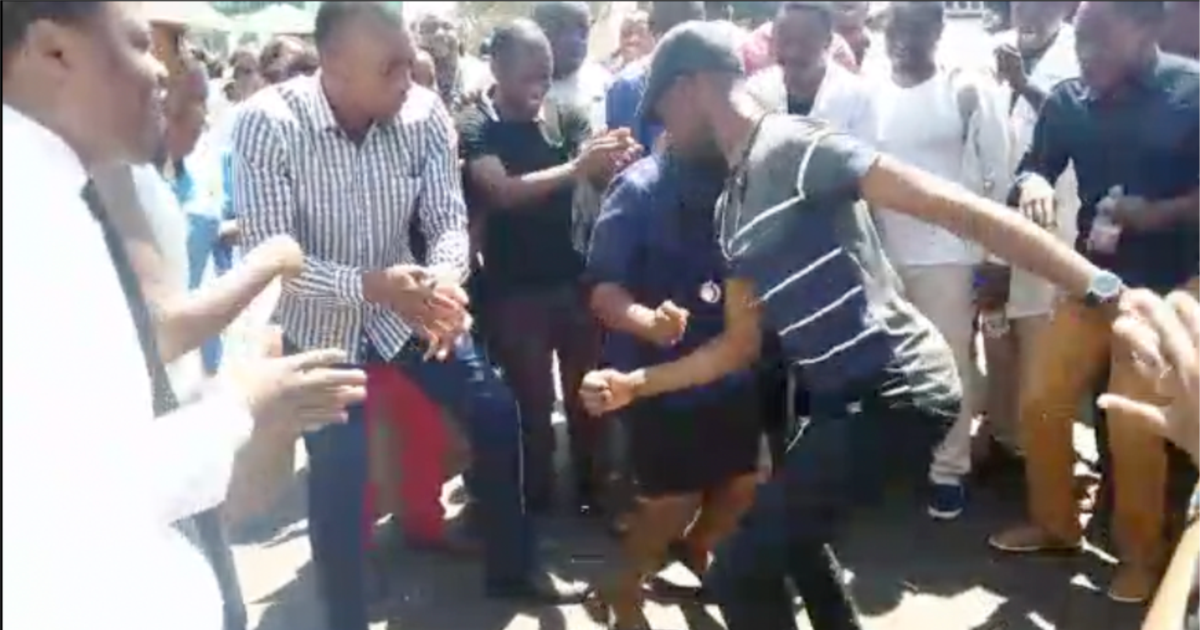 Zimbabwean Nurses and Doctors Protest Over Abducted Leader