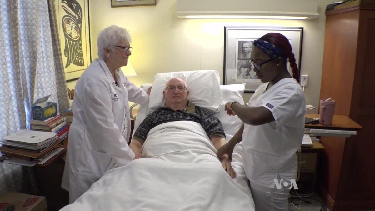 Teens Prepare for Career in Health Care