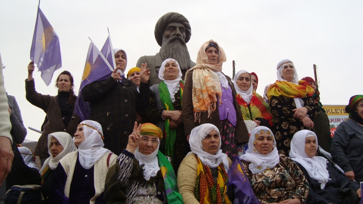 Rêberê Serhildana Dêrsimê Seyîd Riza 85 Sal Berê Îro Hatibû Darve Kirin