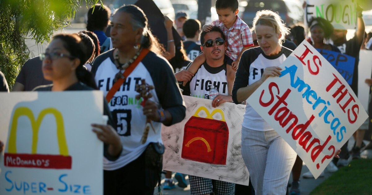 US Fast-Food Workers Strike for Higher Wages