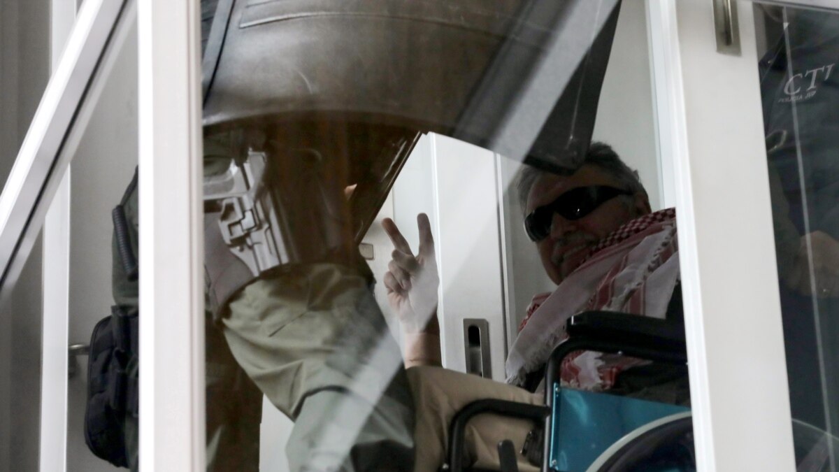 Former FARC Leader's Arrest Sought in Blow to Colombia's Peace Deal