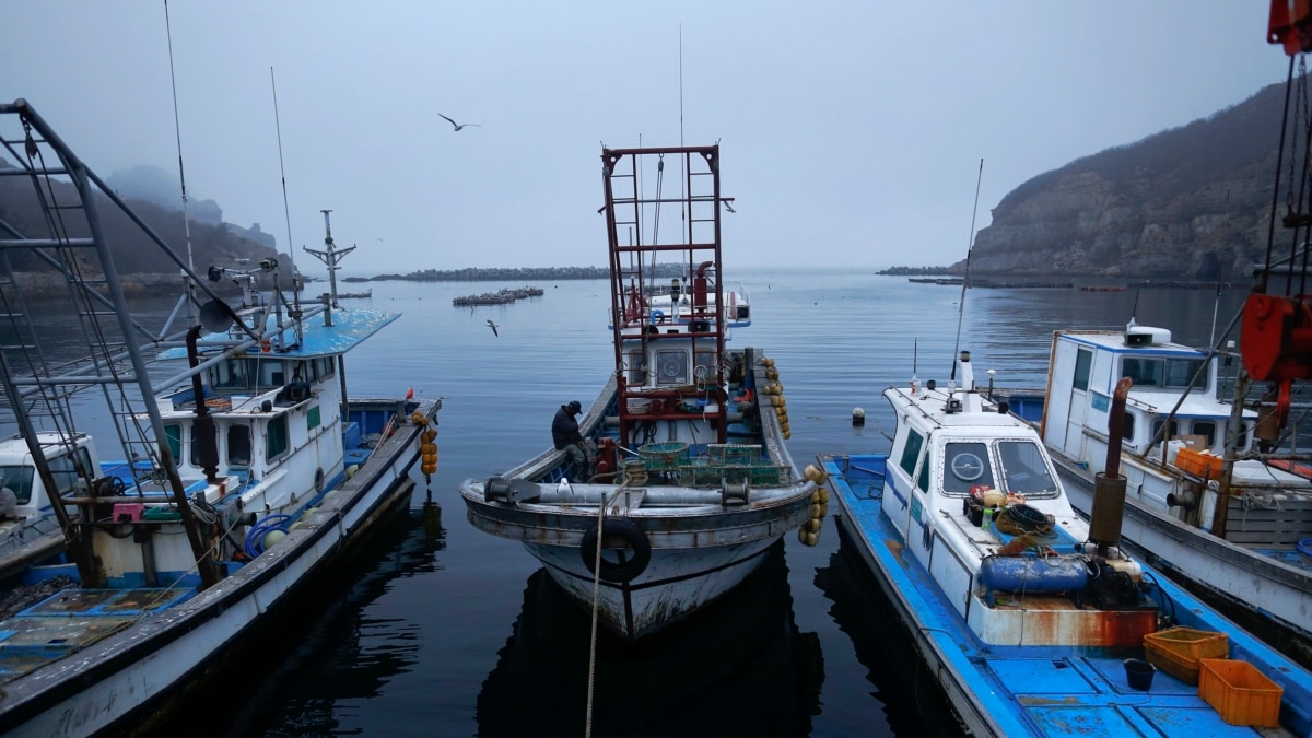 North Korea Returns South Korean Fishing Boat, Crew