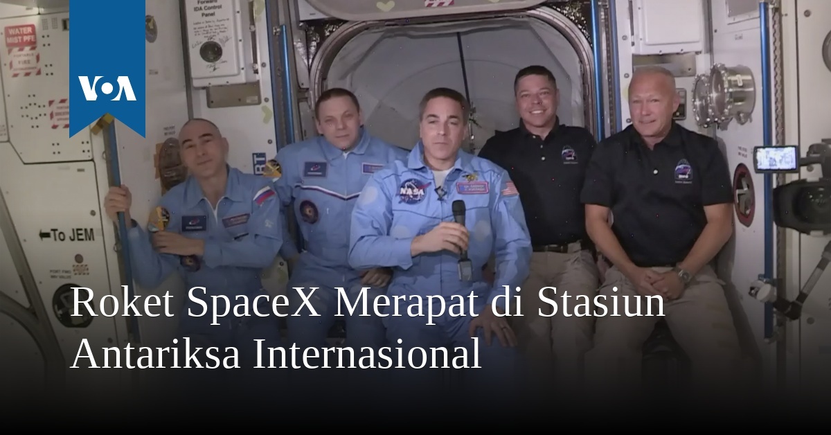 Roket SpaceX Merapat di Stasiun Antariksa Internasional