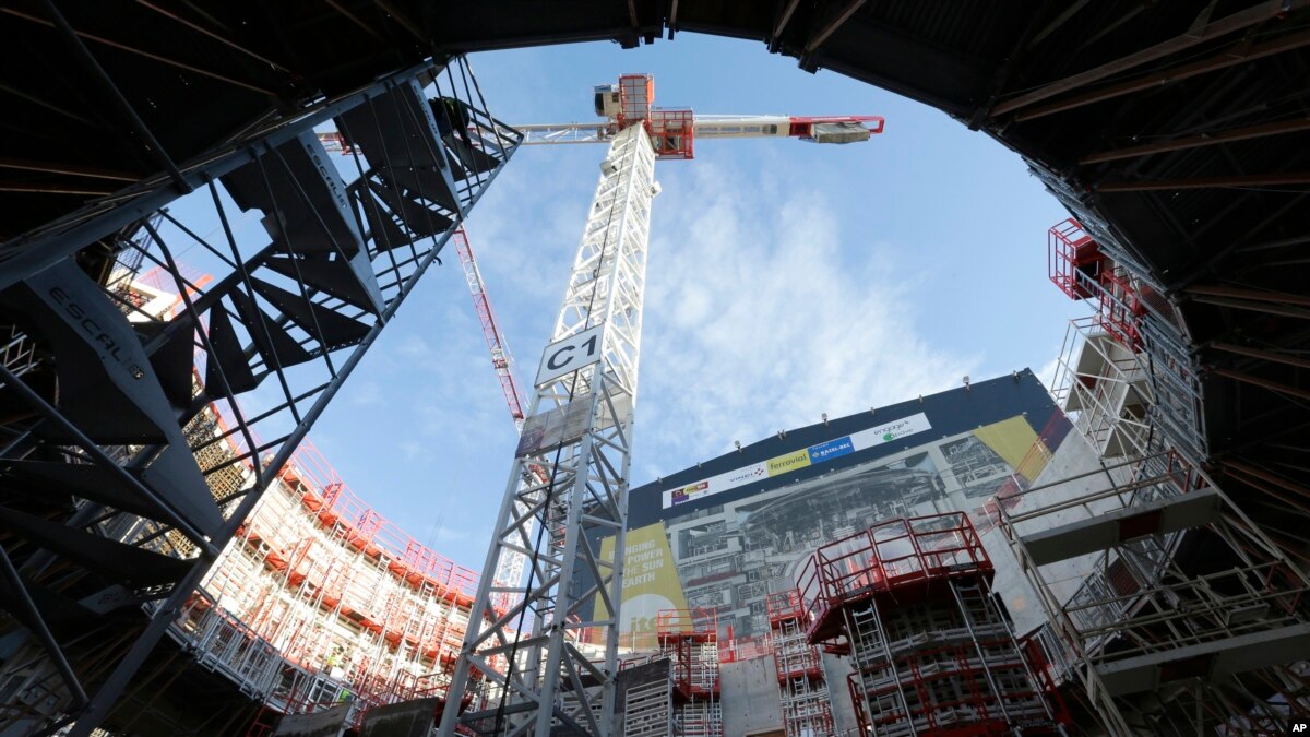 Assembly Of Worlds Largest Fusion Reactor Begins In France Science