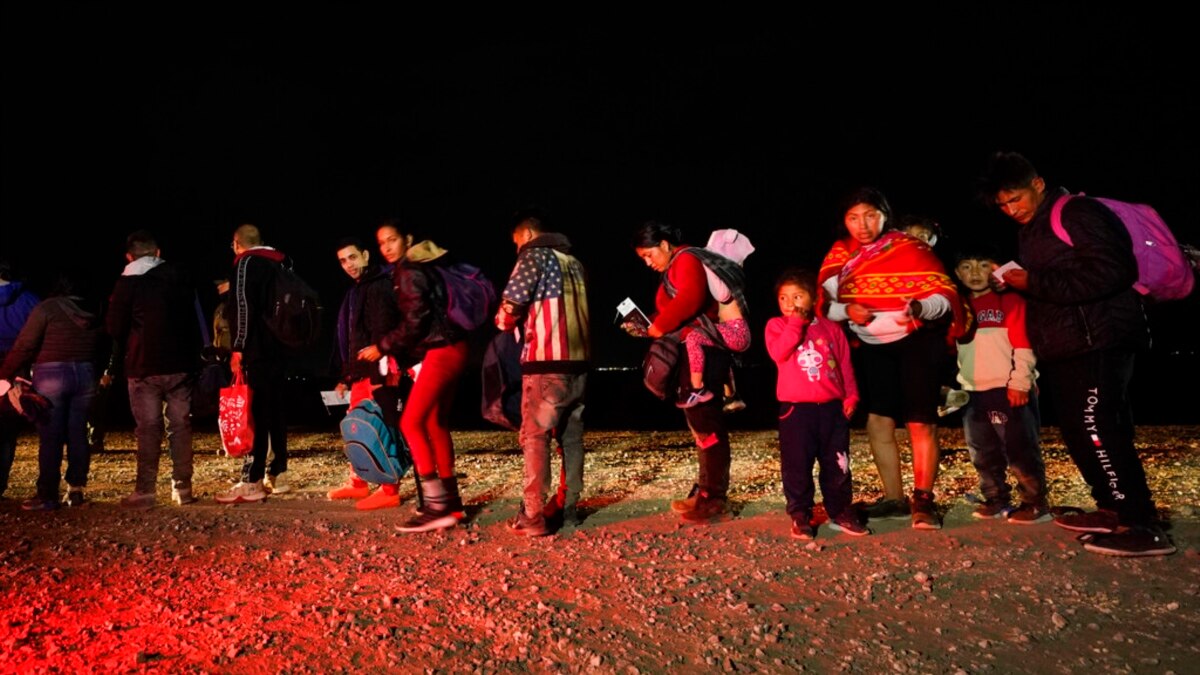 20 States Sue Biden Administration Over New Border Policy