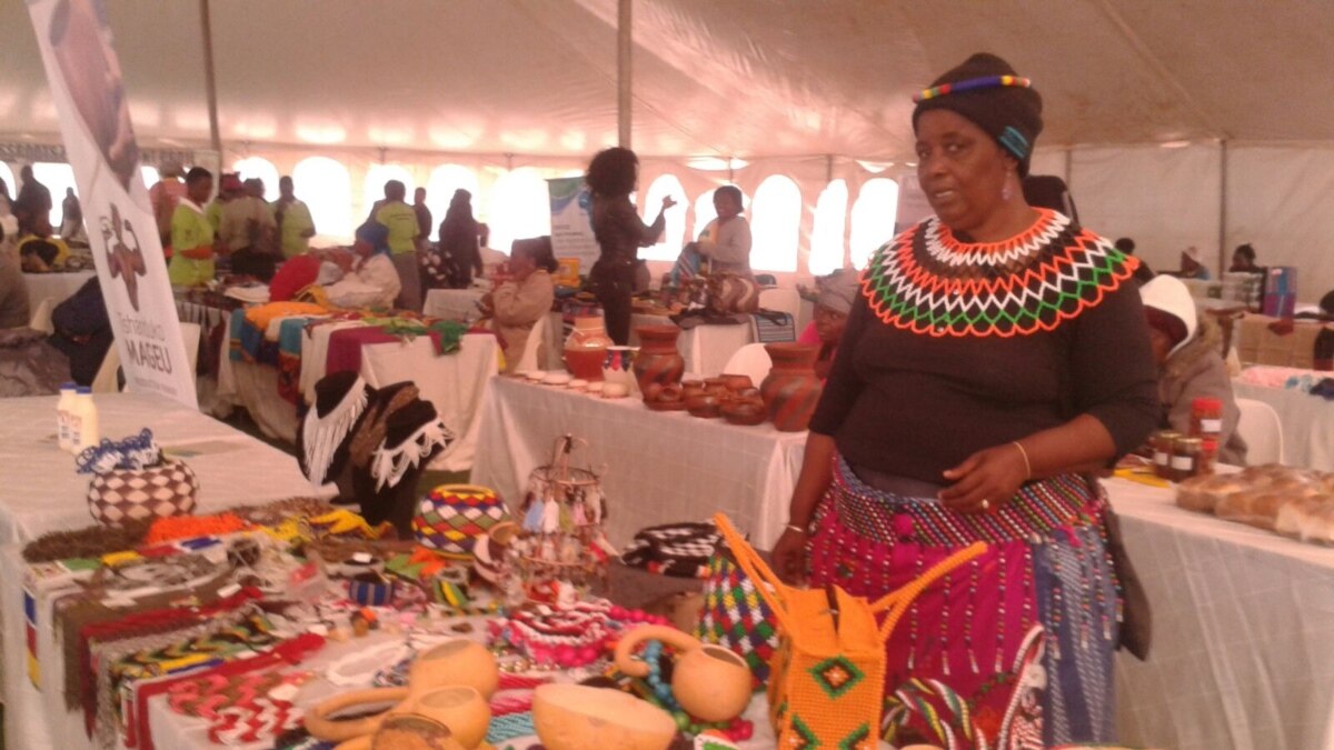 South African, Zimbabwean Women Hold Joint Trade Fair
