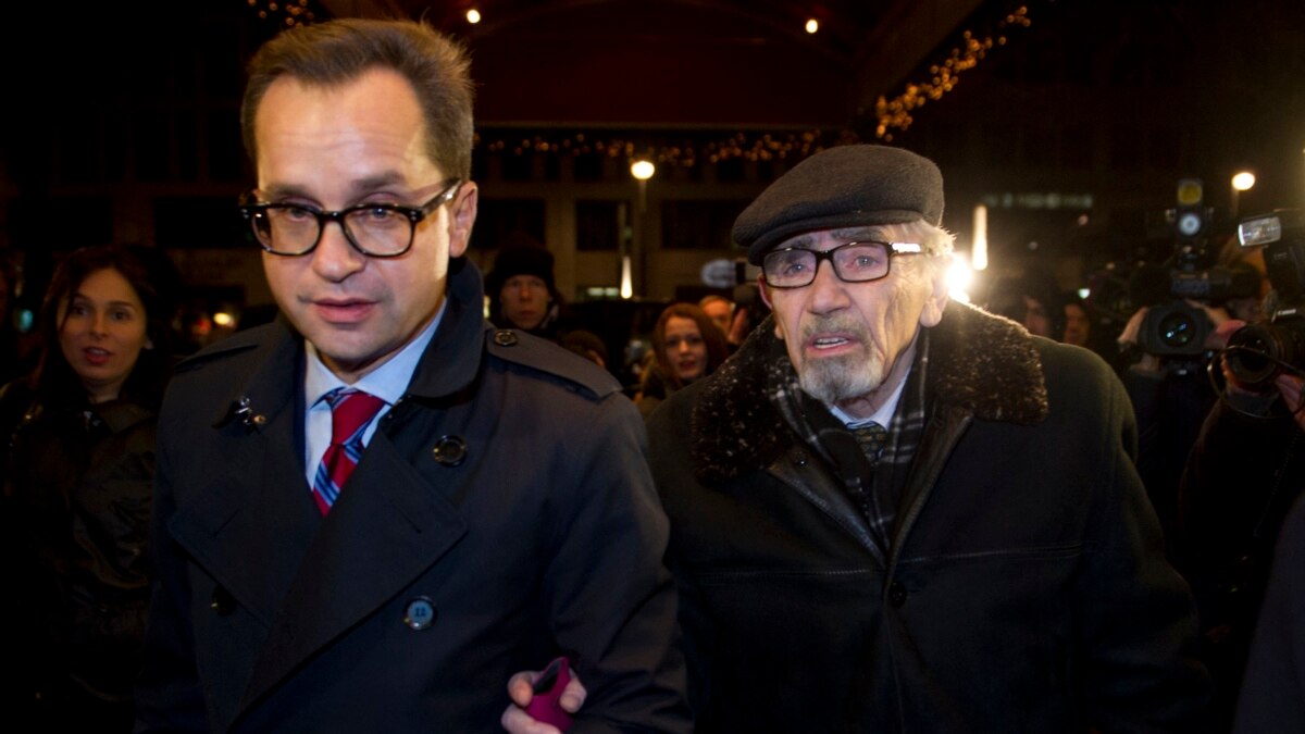 Khodorkovsky Meets With Family Members in Berlin