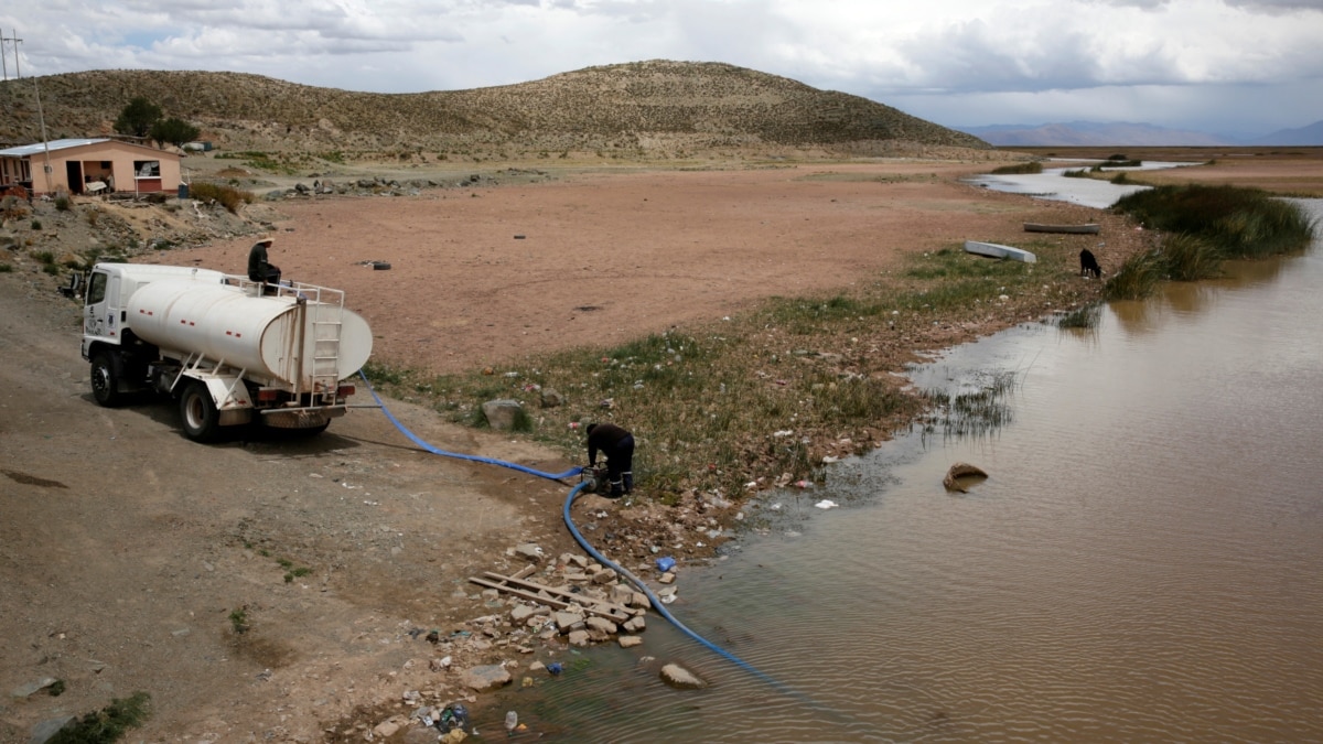 Bolivia Environment Minister Resigns Amid Historic Drought