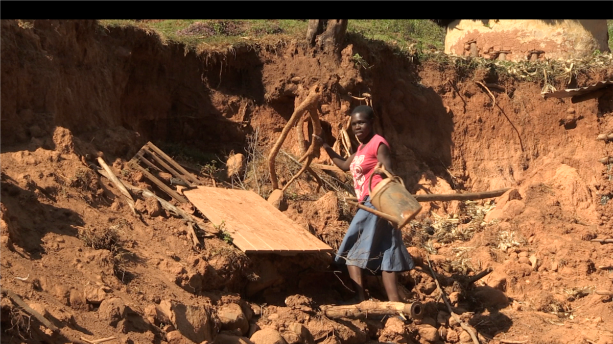 Storm-hit Zimbabweans Endure Another Rainy Season in Risky Homes