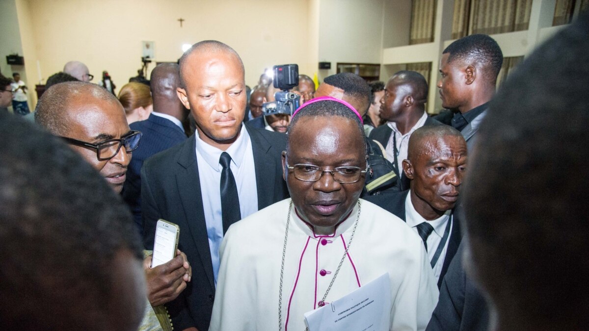 Bakambi biyamba bayokani te kasi mitano kati na bango batiki nkombo ya ...