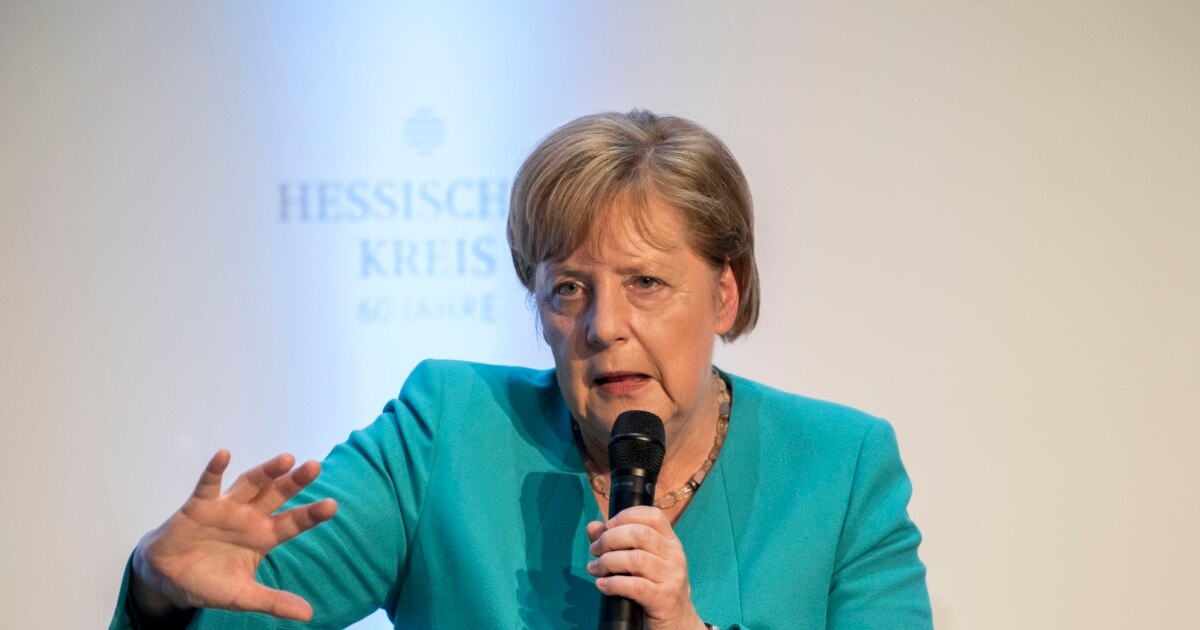 Merkel Suffers New Shaking Spell, Third in A Month