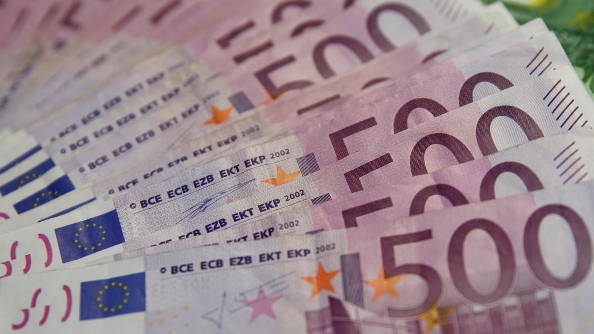 The Euro Currency Turns 20 Years Old on Tuesday