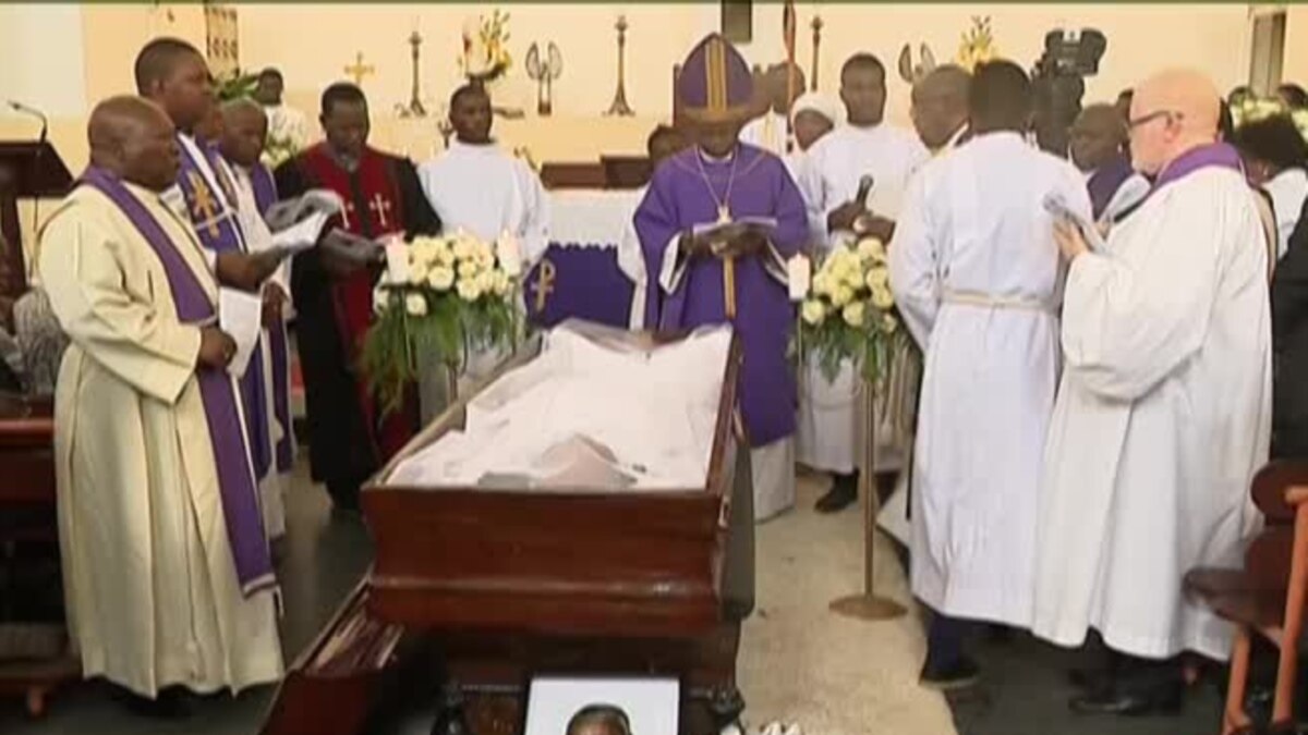 Moçambique despede-se de Mário Machungo