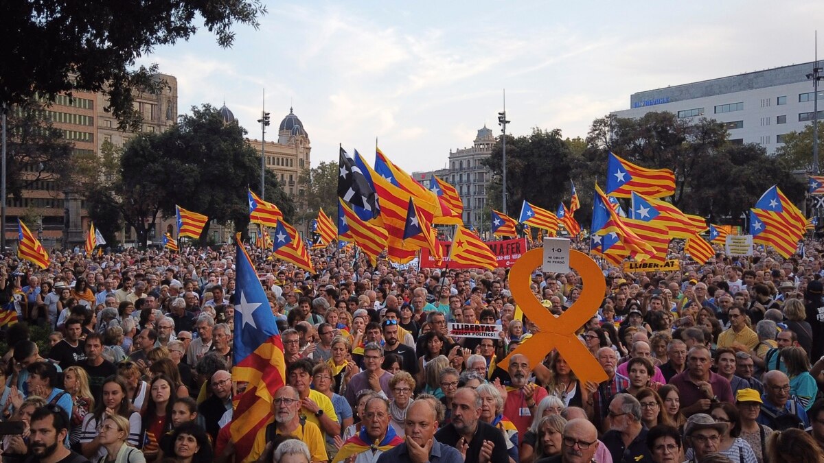 Thousands March as Catalonia Marks Secession Vote Date